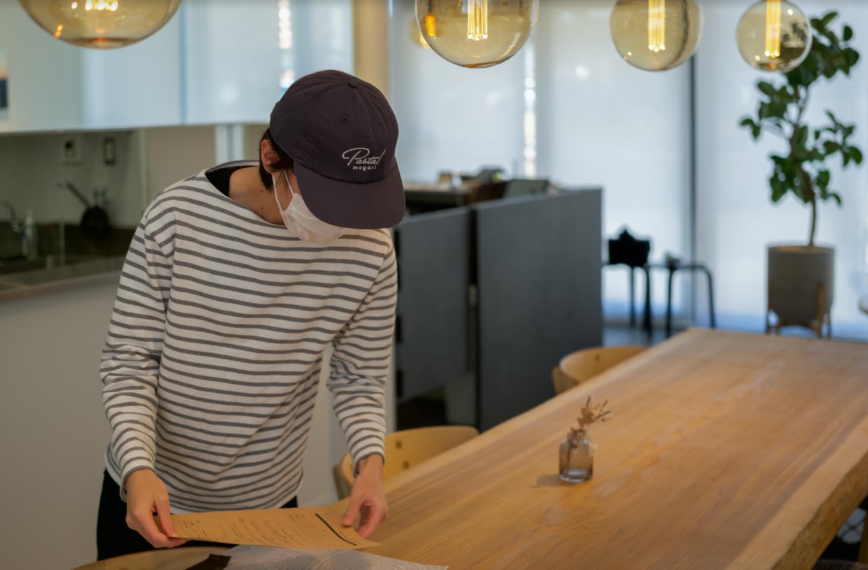 イタリアンレストラン『Pasta・magari（パスタ・マガーリ）』スタッフユニフォームとしてnewhattan製品を提供 ...